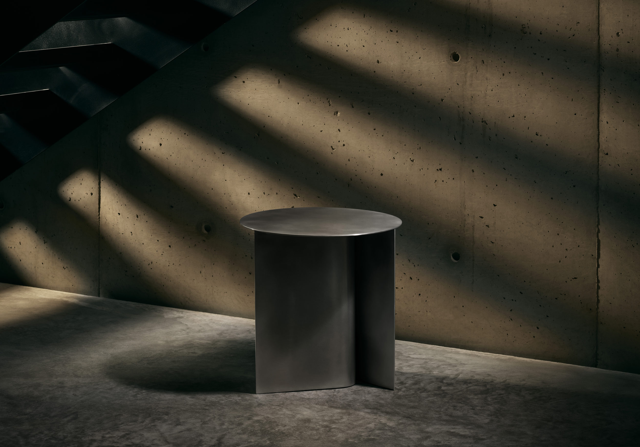 Breeze Side Table Raw | Ross Gardam